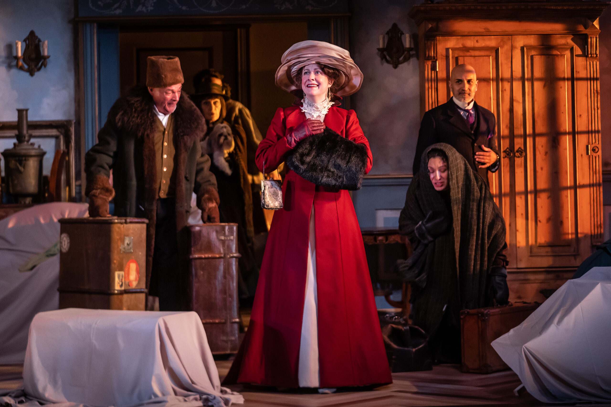 Review “The Cherry Orchard” (Goodman Theatre): Falls Perfect Farewell!