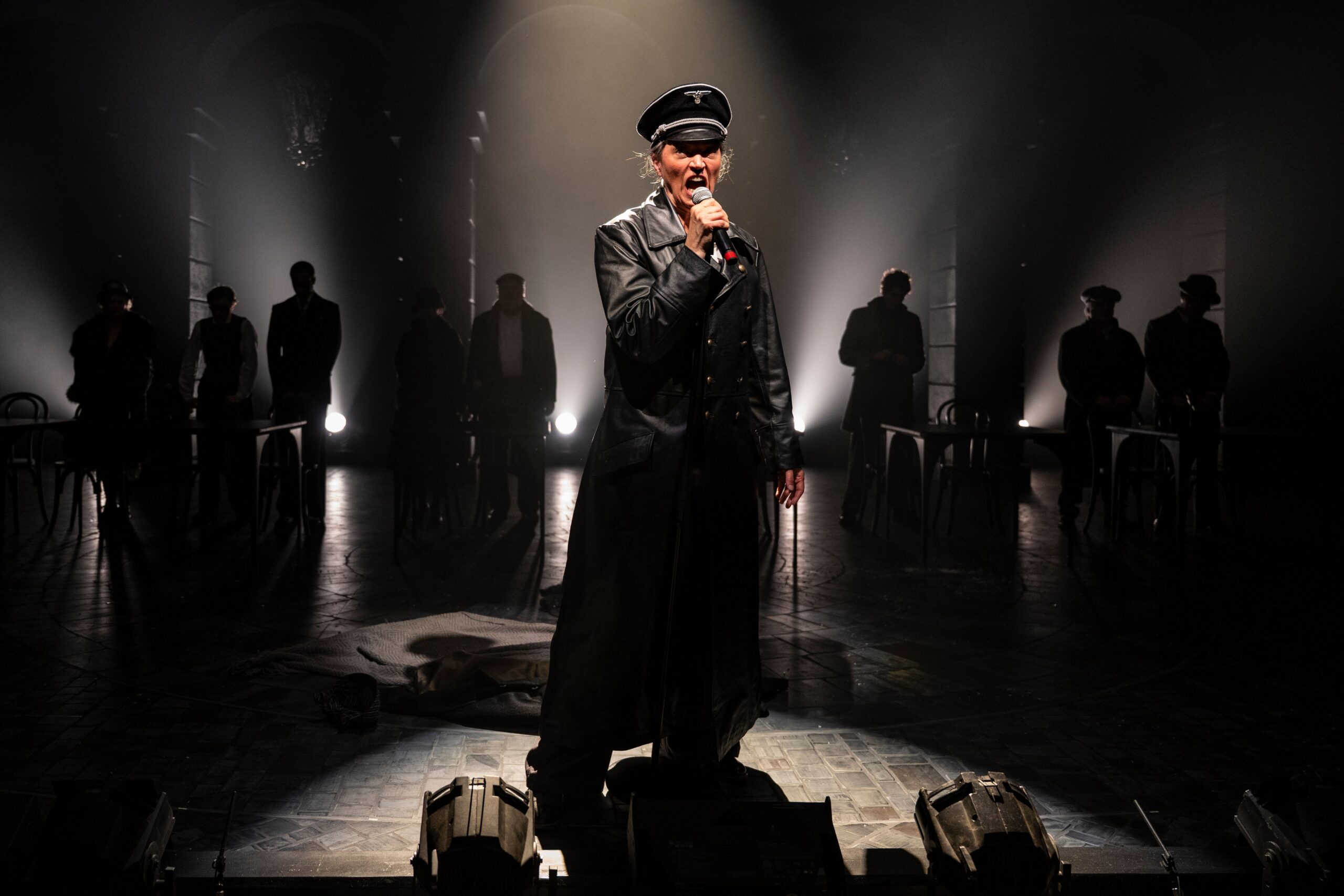 Review “Berlin” (Court Theatre): Wildly Entertaining, Historically ...